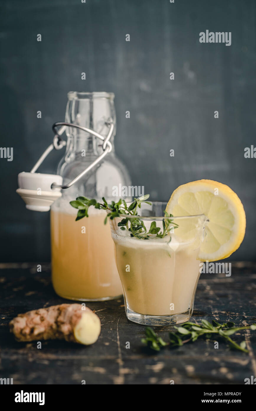 Switchel hi-res stock photography and images - Alamy