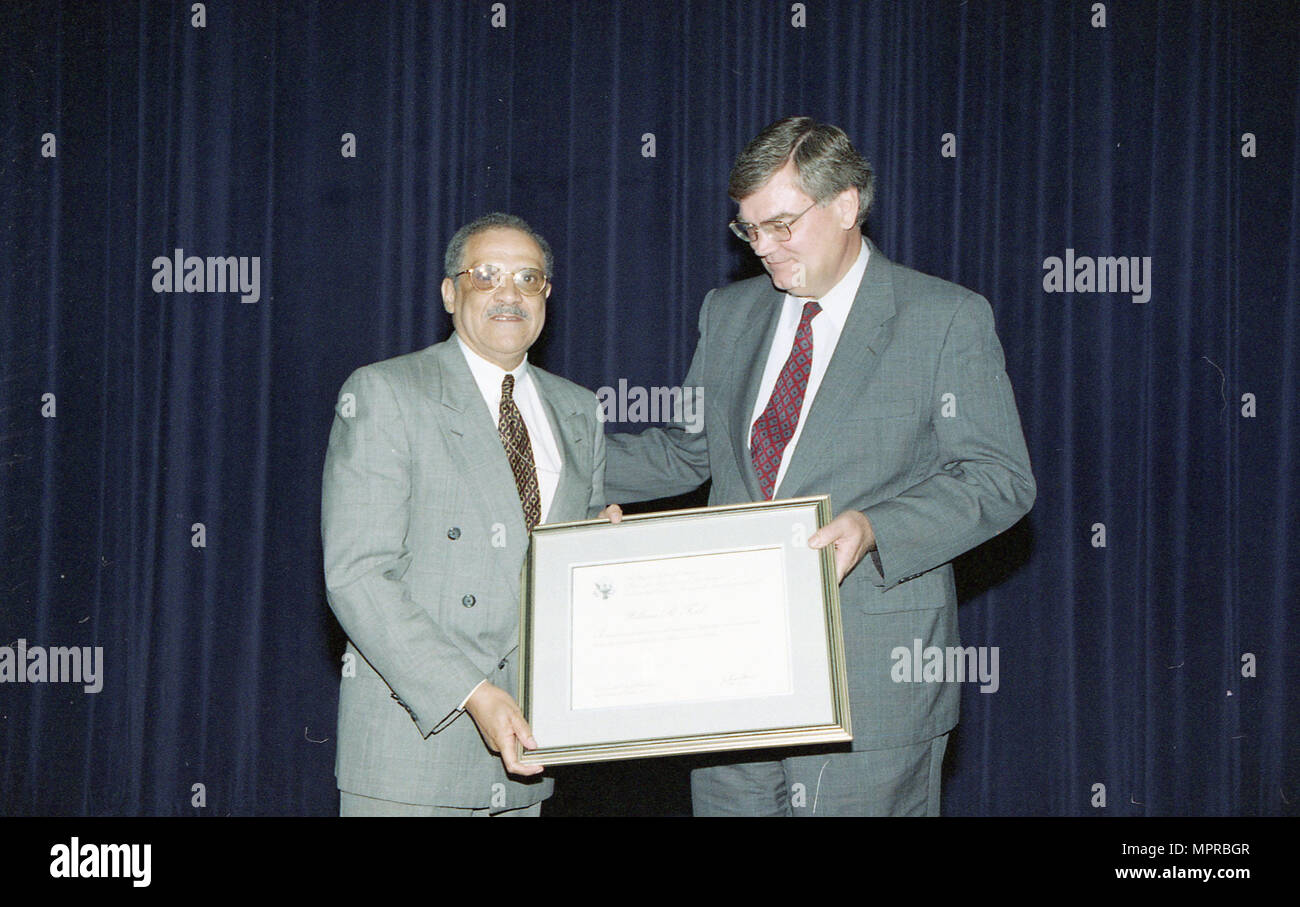 Accepting Award High Resolution Stock Photography and Images - Alamy