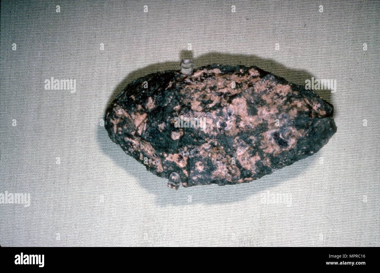 Paleolithic Quartz Flake Tool from Olduvai, 1 to 2 million years old ...