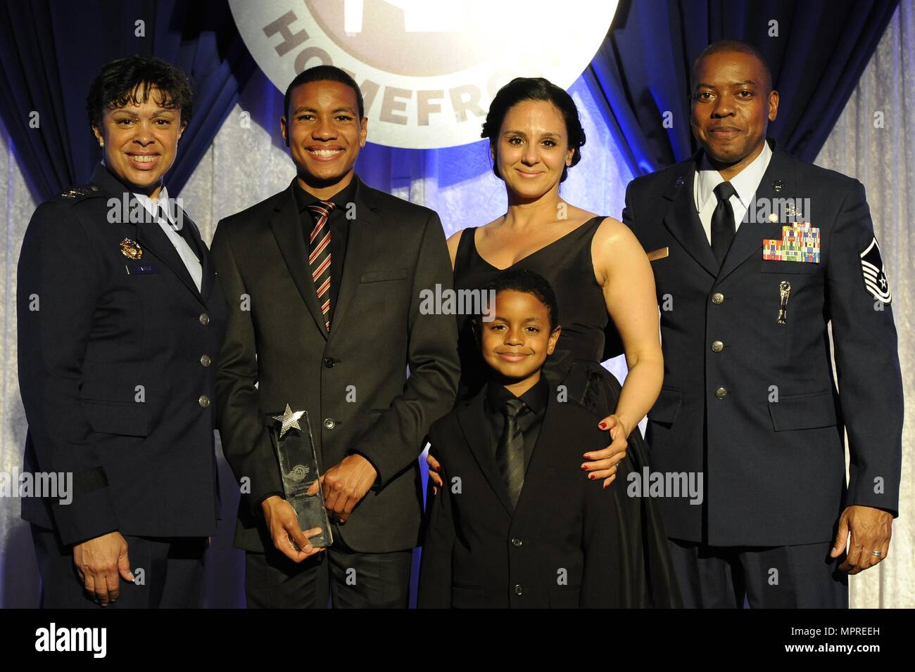 Eighteen-year-old Jamal Braxton receives the 2017 Air Force Military ...