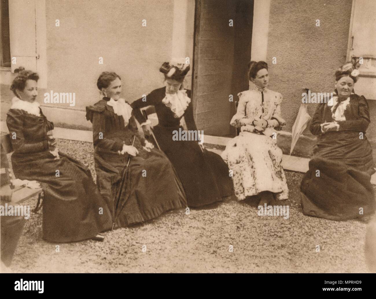 1930s women group hi-res stock photography and images - Alamy