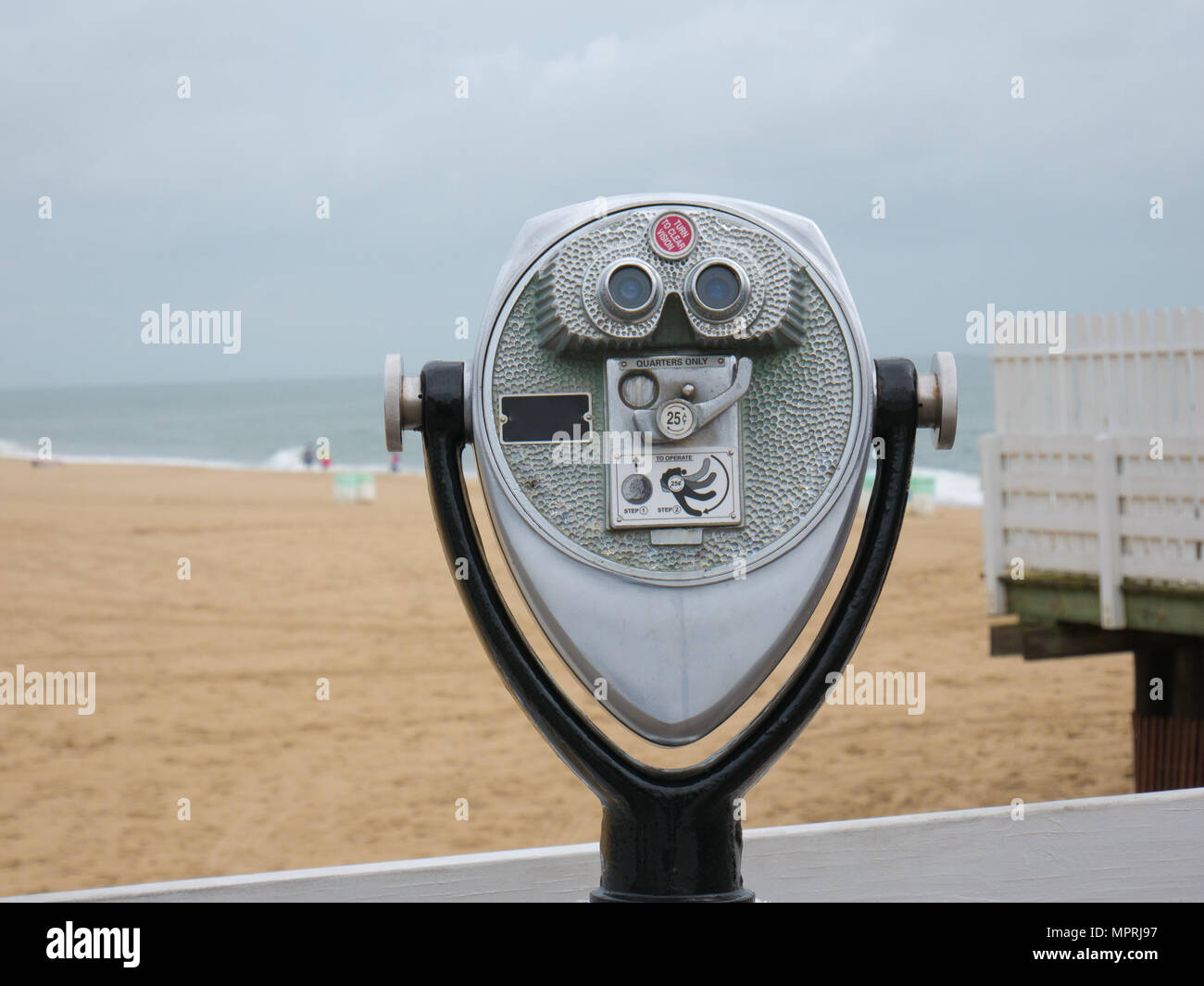 Tourist retro coin operated binoculars on the beach, Virginia, USA ...