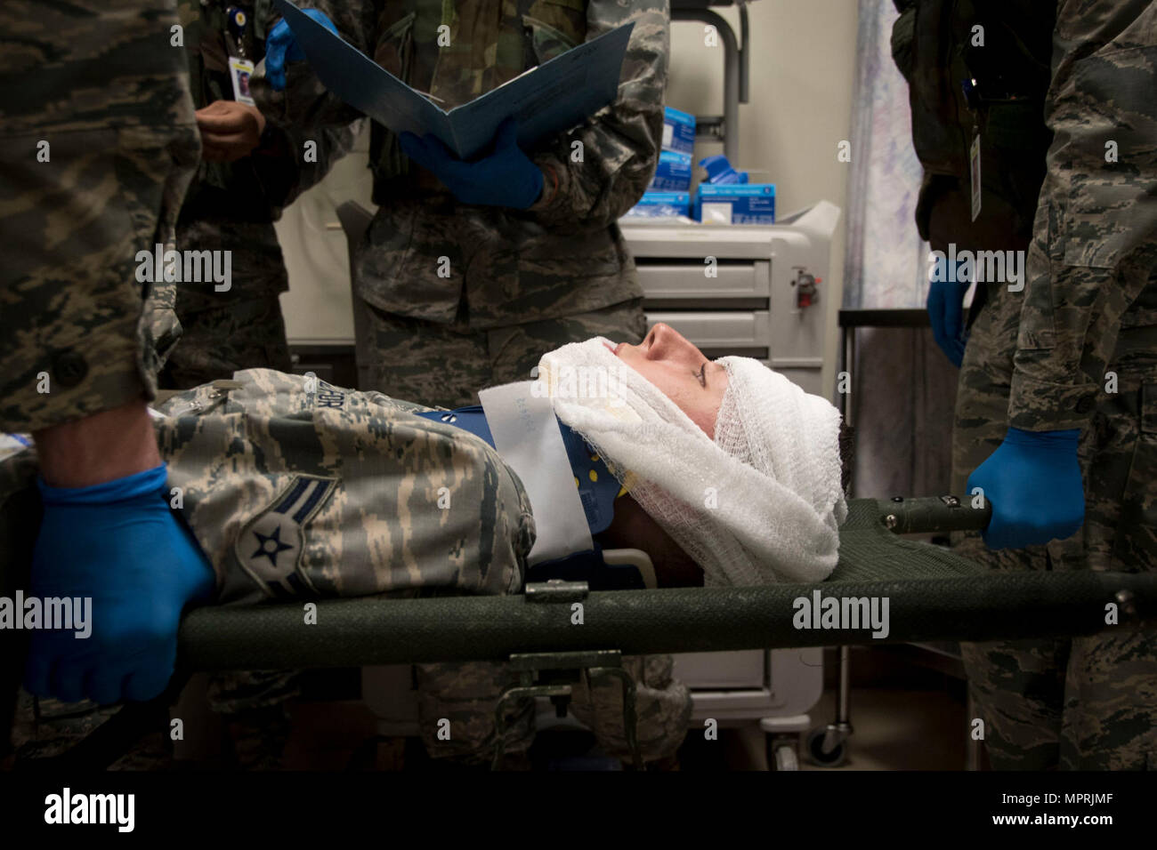 18th operations support squadron hi-res stock photography and images ...