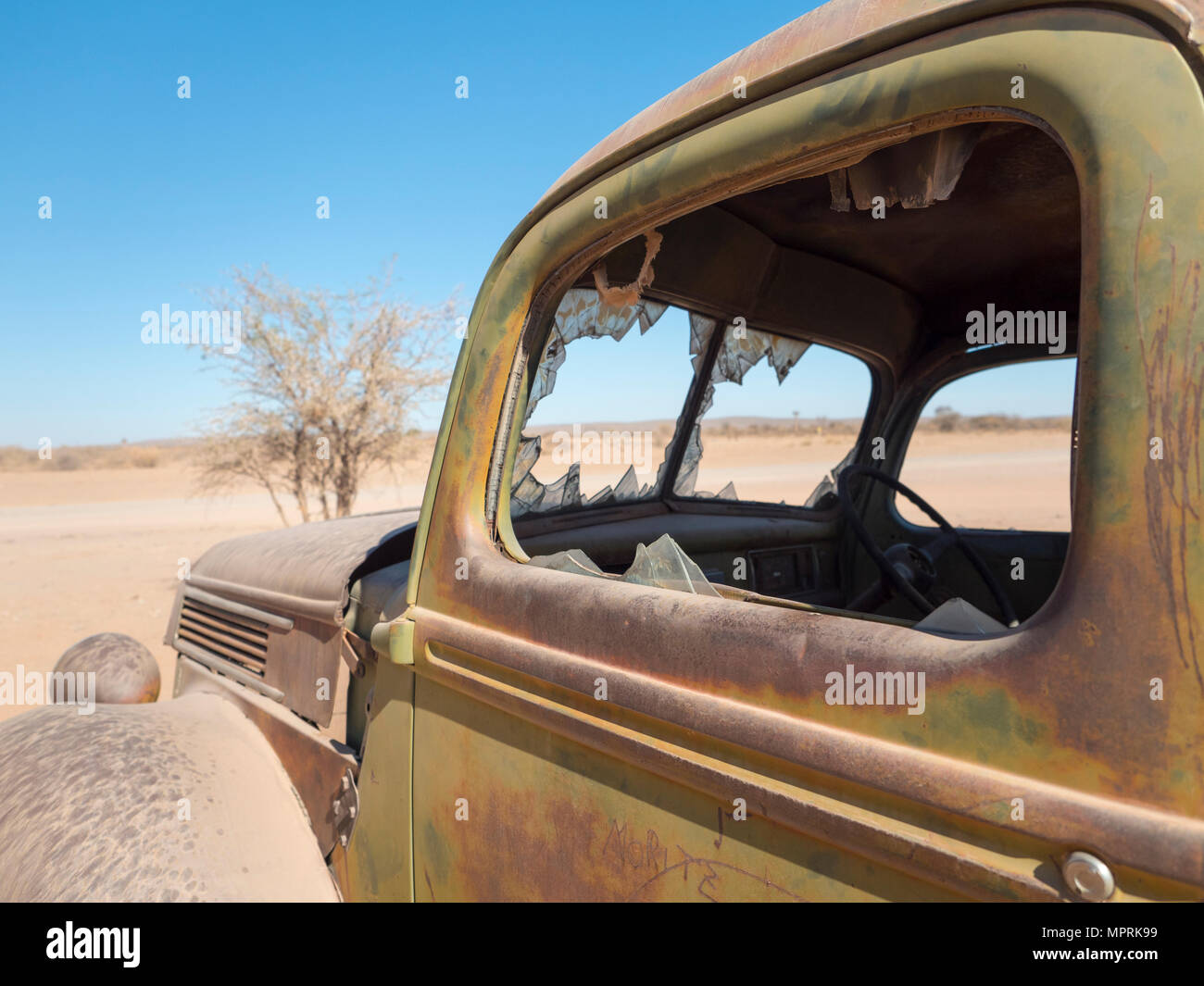 Oldtimer wrack hi-res stock photography and images - Alamy