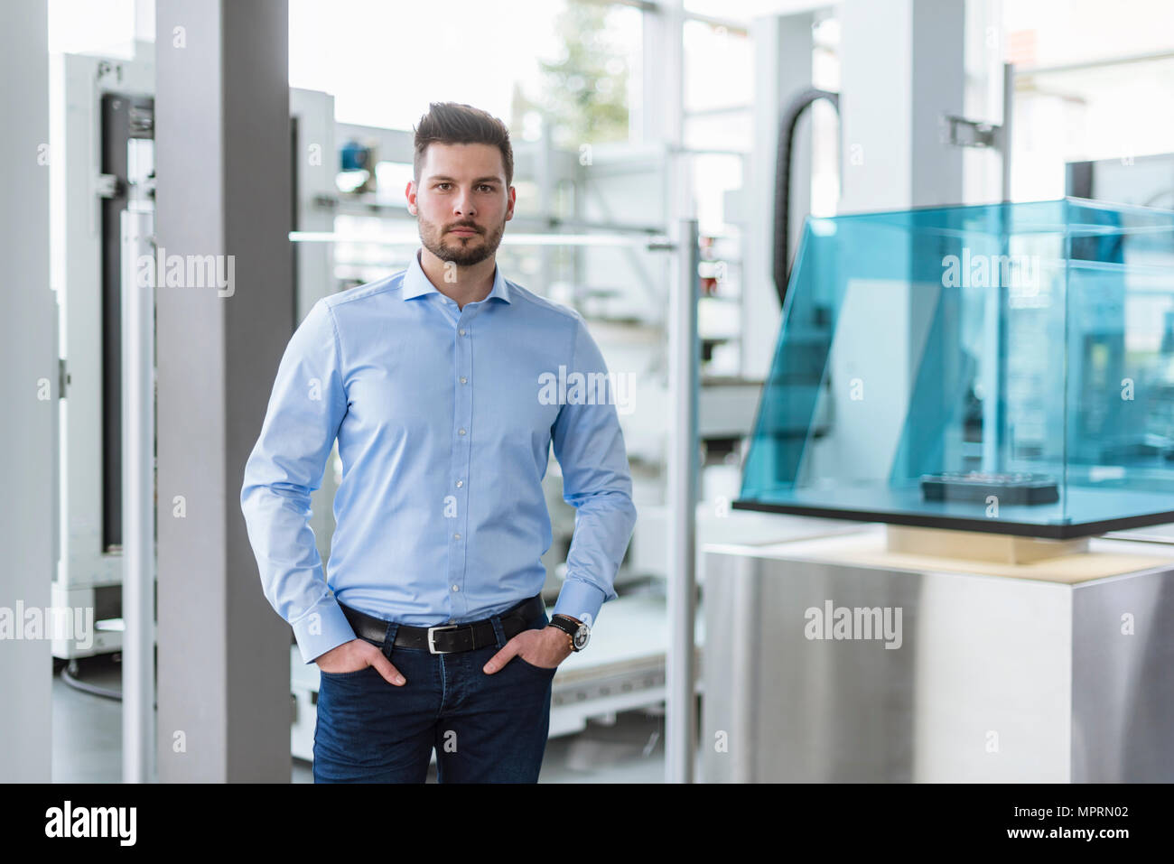 Man factory hi-res stock photography and images - Alamy