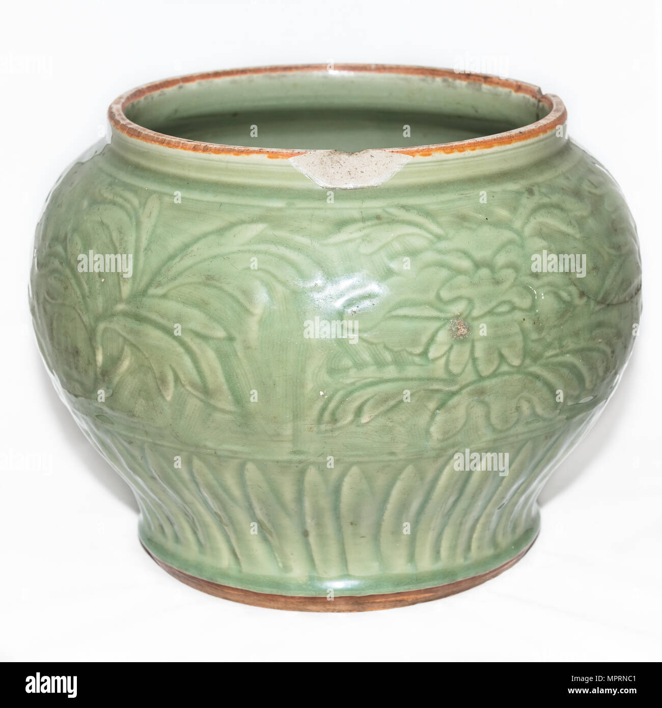 Chinese celadon porcelain hi-res stock photography and images - Alamy