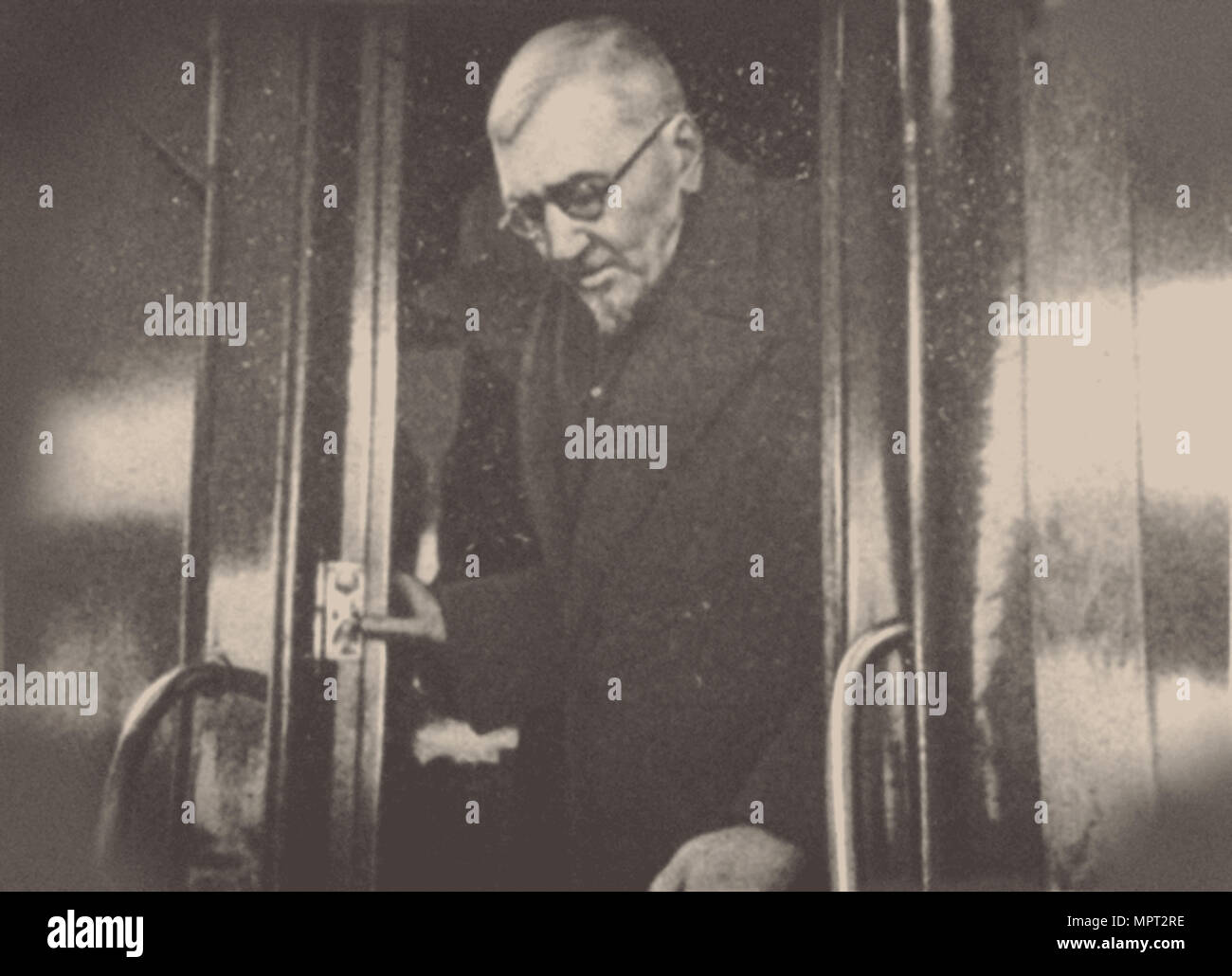 Kuprin's return to the Soviet Union, 1937 Stock Photo - Alamy