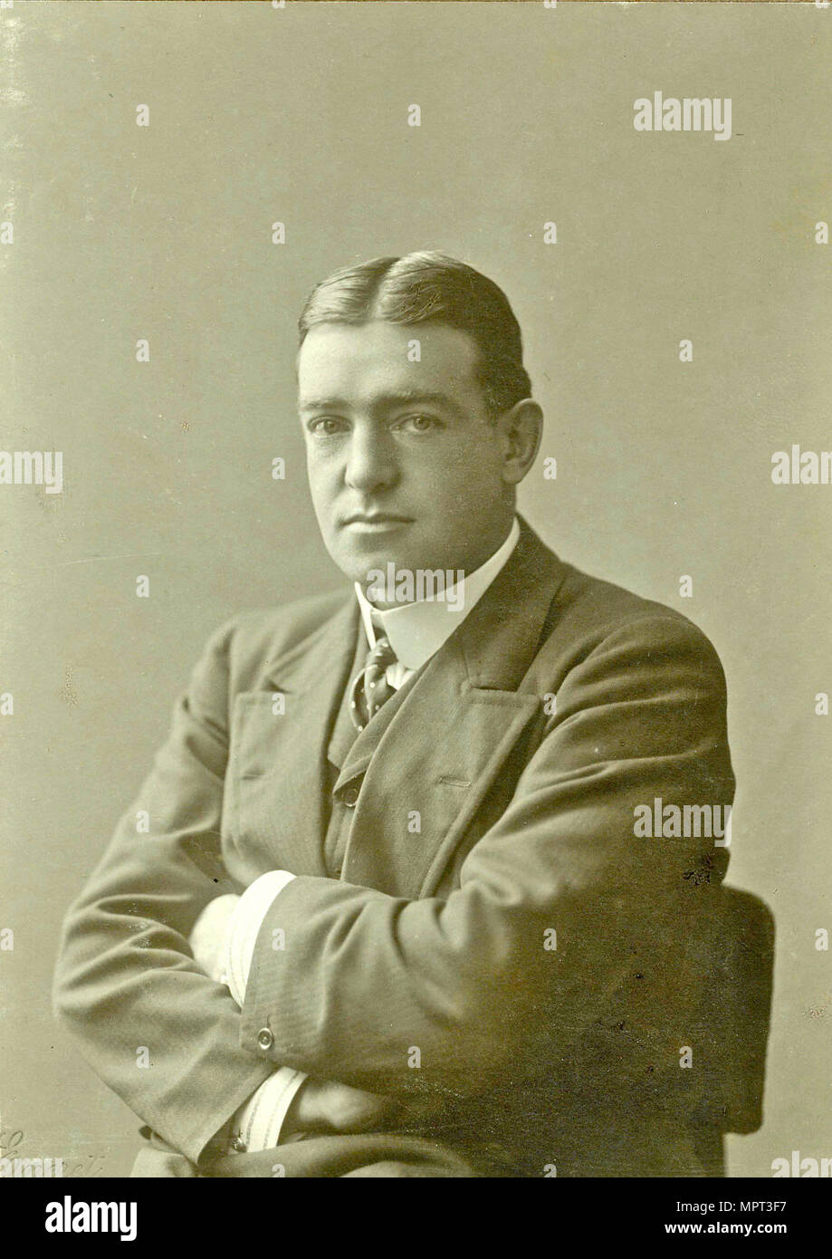 Ernest shackleton portrait hi-res stock photography and images - Alamy