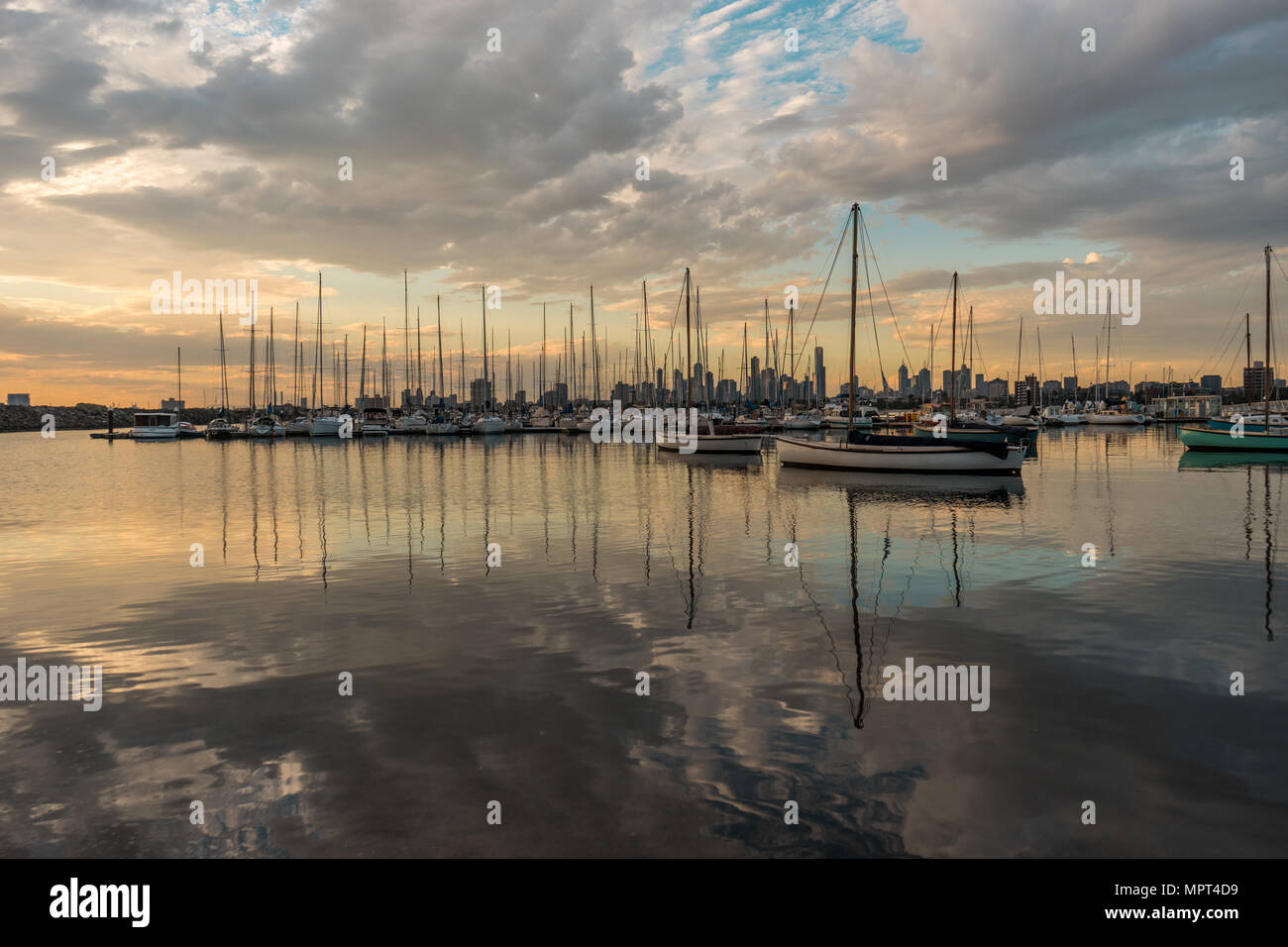 Melbourne australia sunset hi-res stock photography and images - Alamy