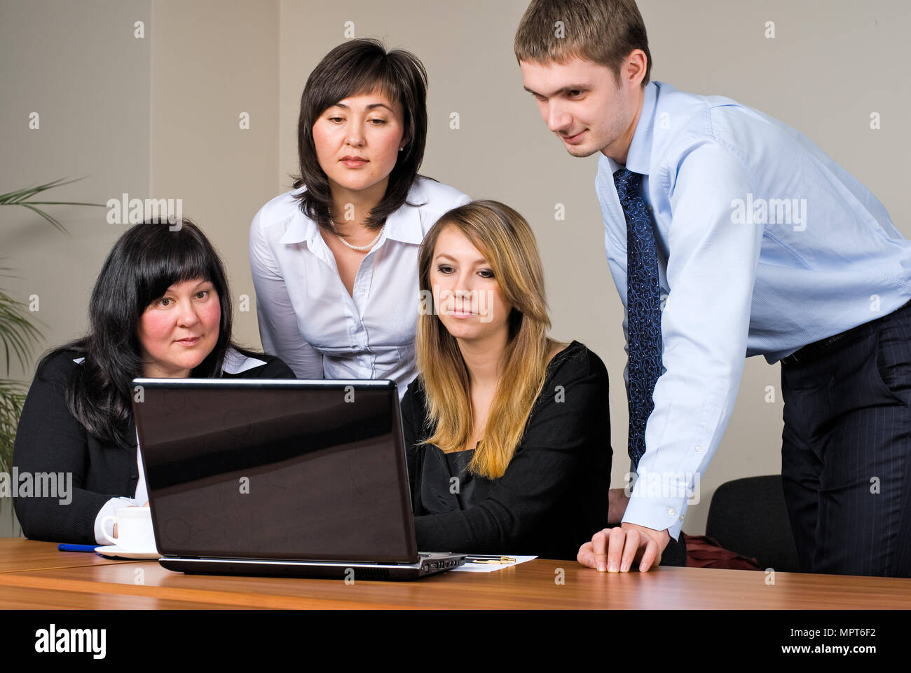 Business meeting with laptop in a modern office Stock Photo - Alamy