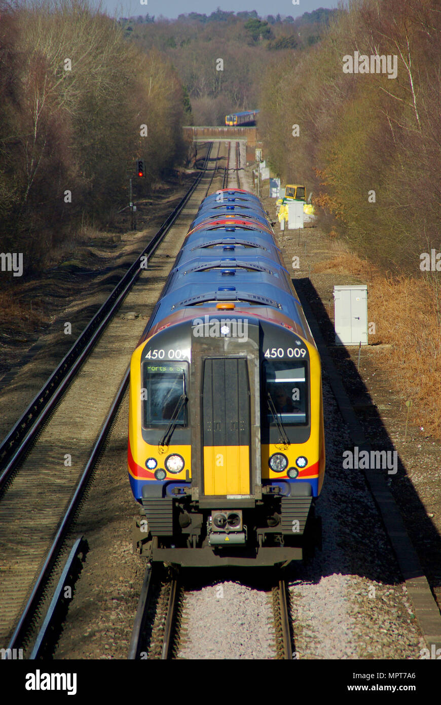South west train countryside uk hi-res stock photography and images - Alamy