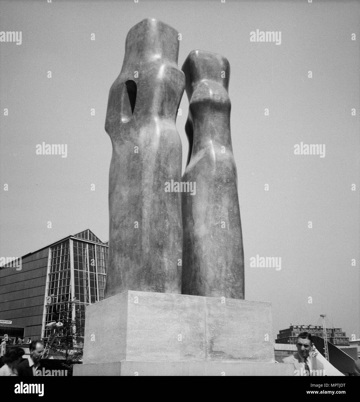 Contrapuntal forms hi-res stock photography and images - Alamy