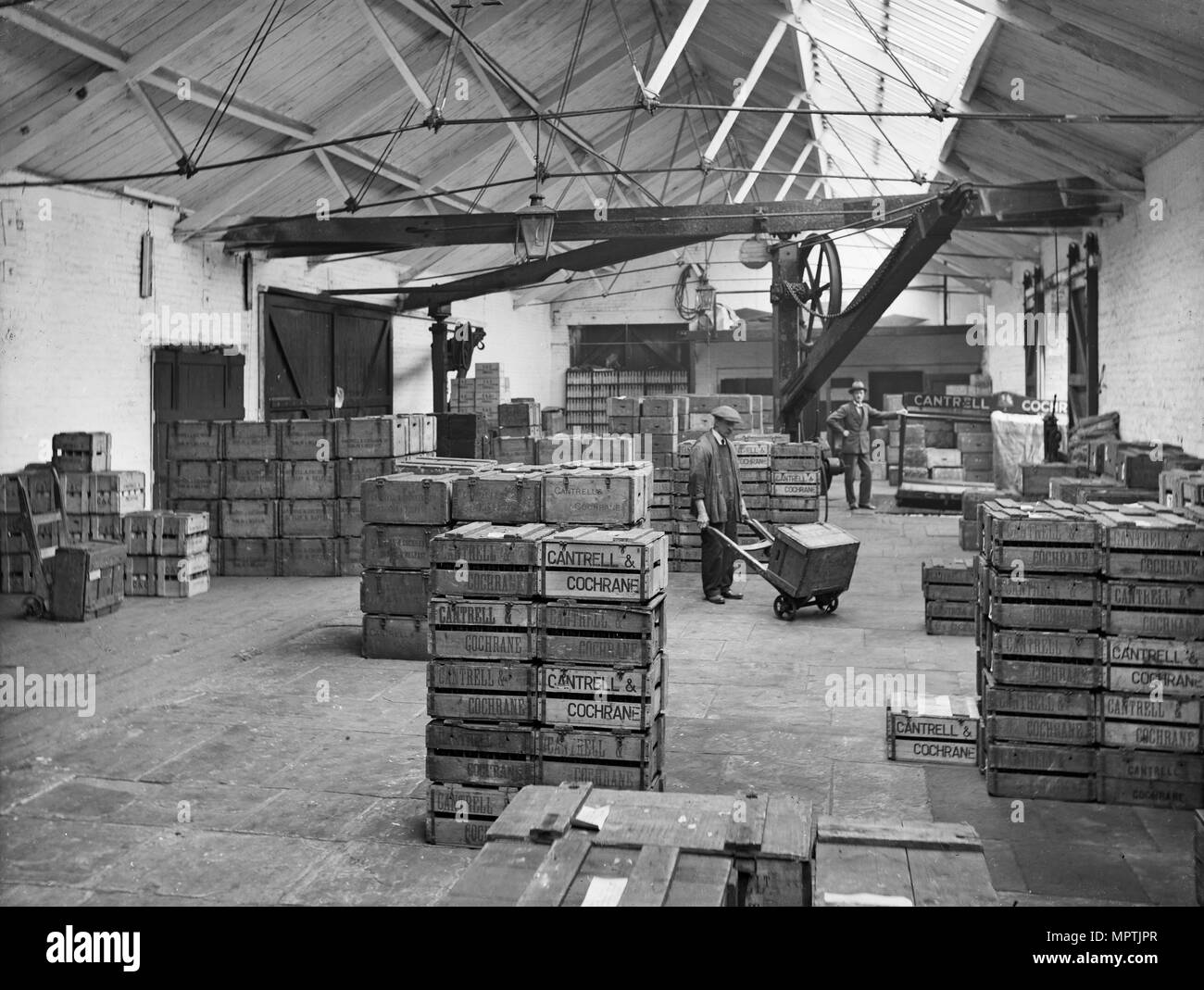 Warehouse crate 1920s hi-res stock photography and images - Alamy