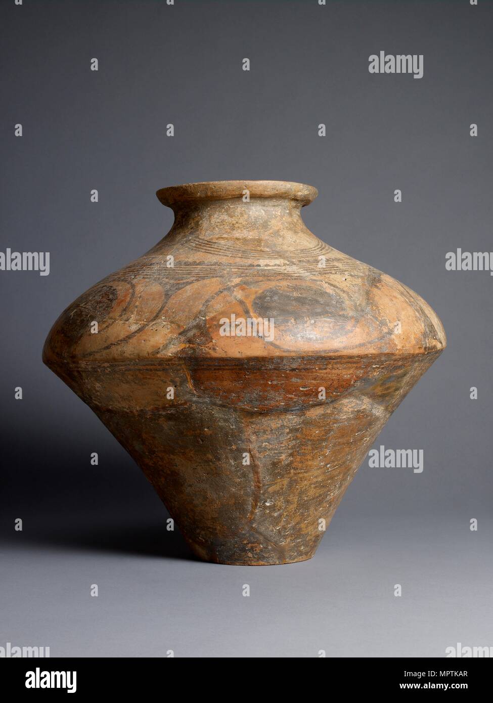 Vessel, Neolithic Period, Cucuteni-Tripolye Period (c4900 BC - c3200 BC ...