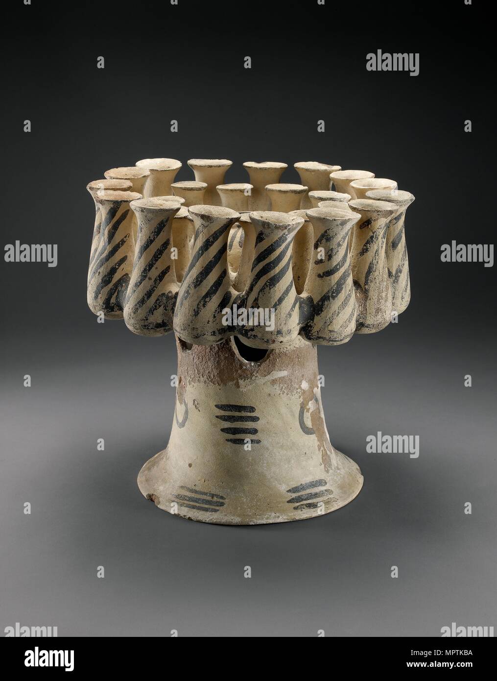 Cycladic pottery hi-res stock photography and images - Alamy