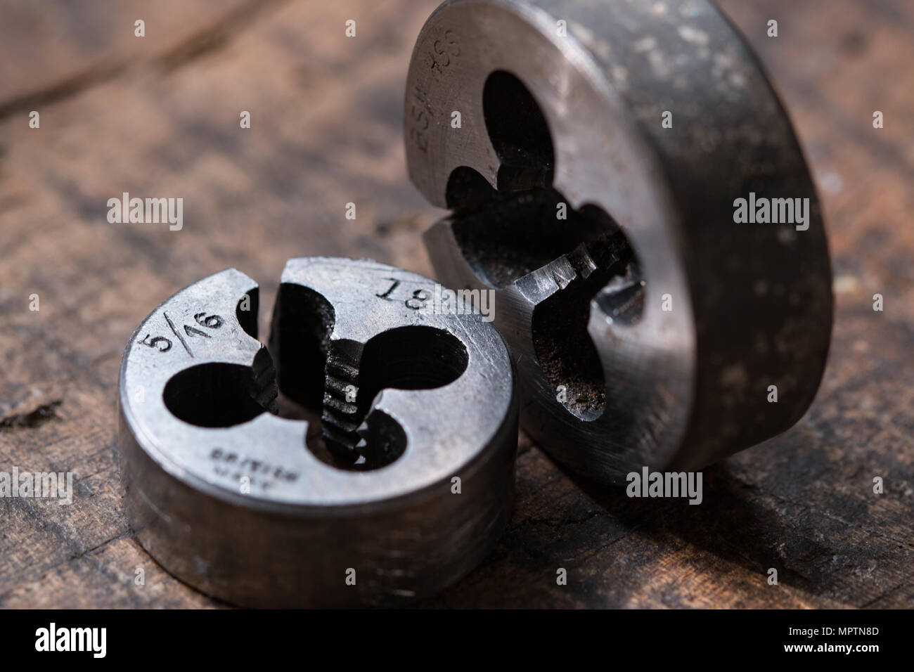 Imperial threading Split Dies Stock Photo - Alamy