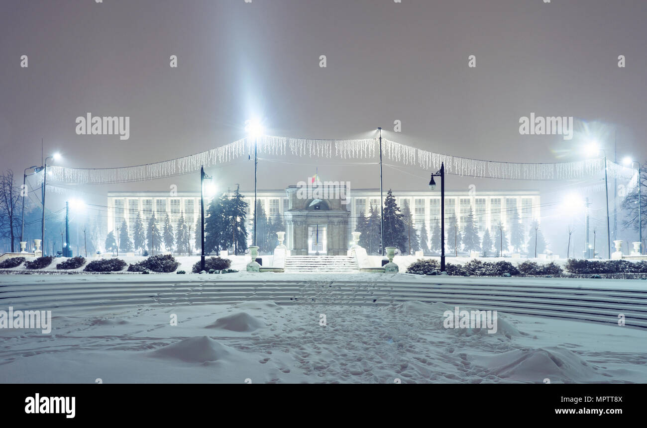 Triumphal arch arc chisinau hi-res stock photography and images - Alamy