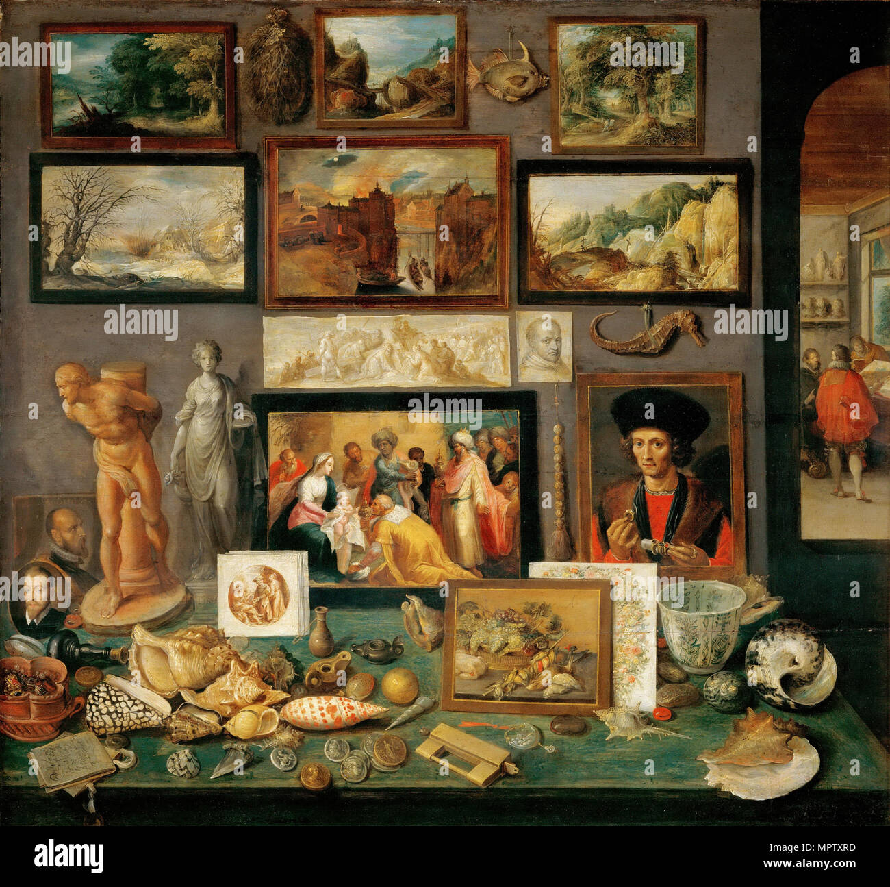 The Collector's Cabinet (Cabinets of curiosities Stock Photo - Alamy