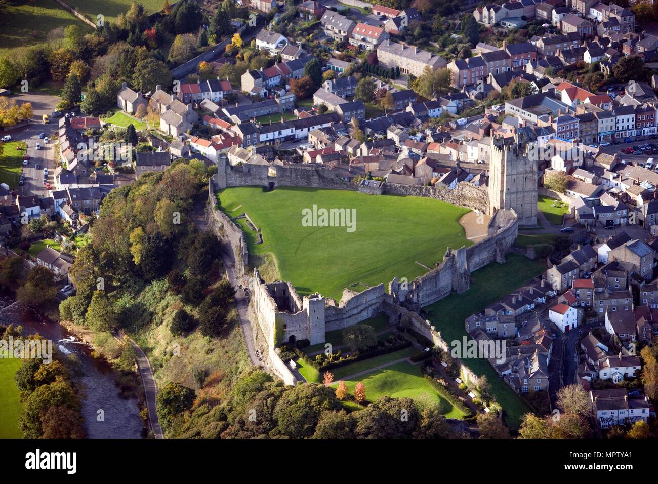 Richmond norman castle hi-res stock photography and images - Alamy
