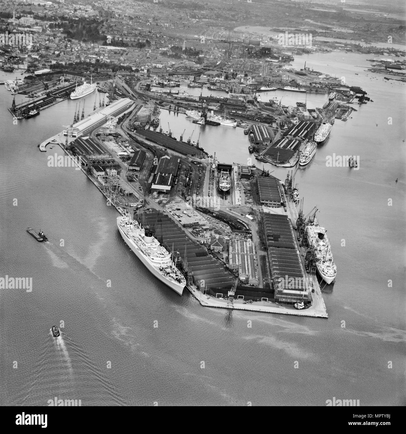 Southampton Docks from the south, Hampshire, 1950. Artist: Aerofilms ...