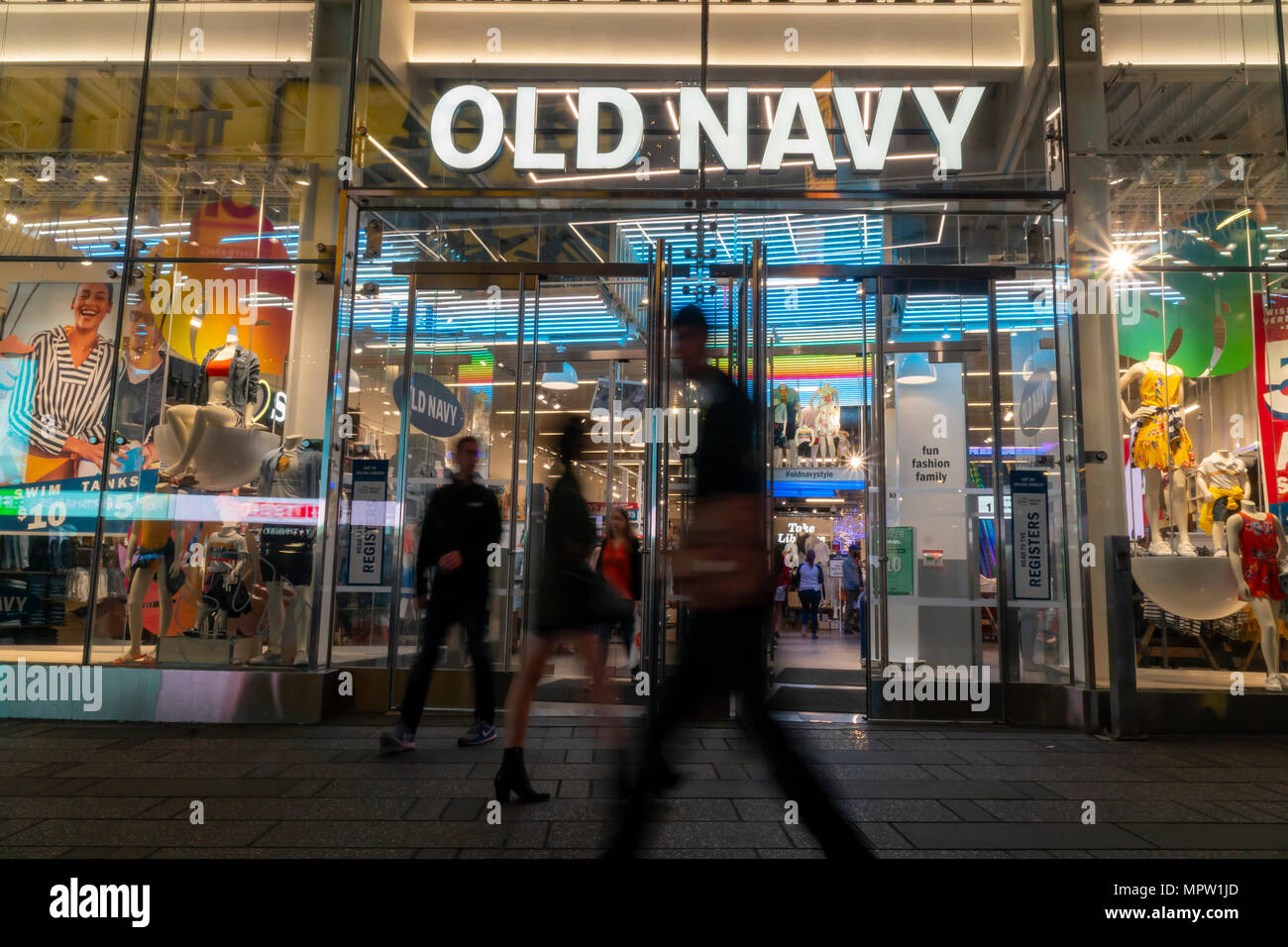 Gap industry hi-res stock photography and images - Alamy