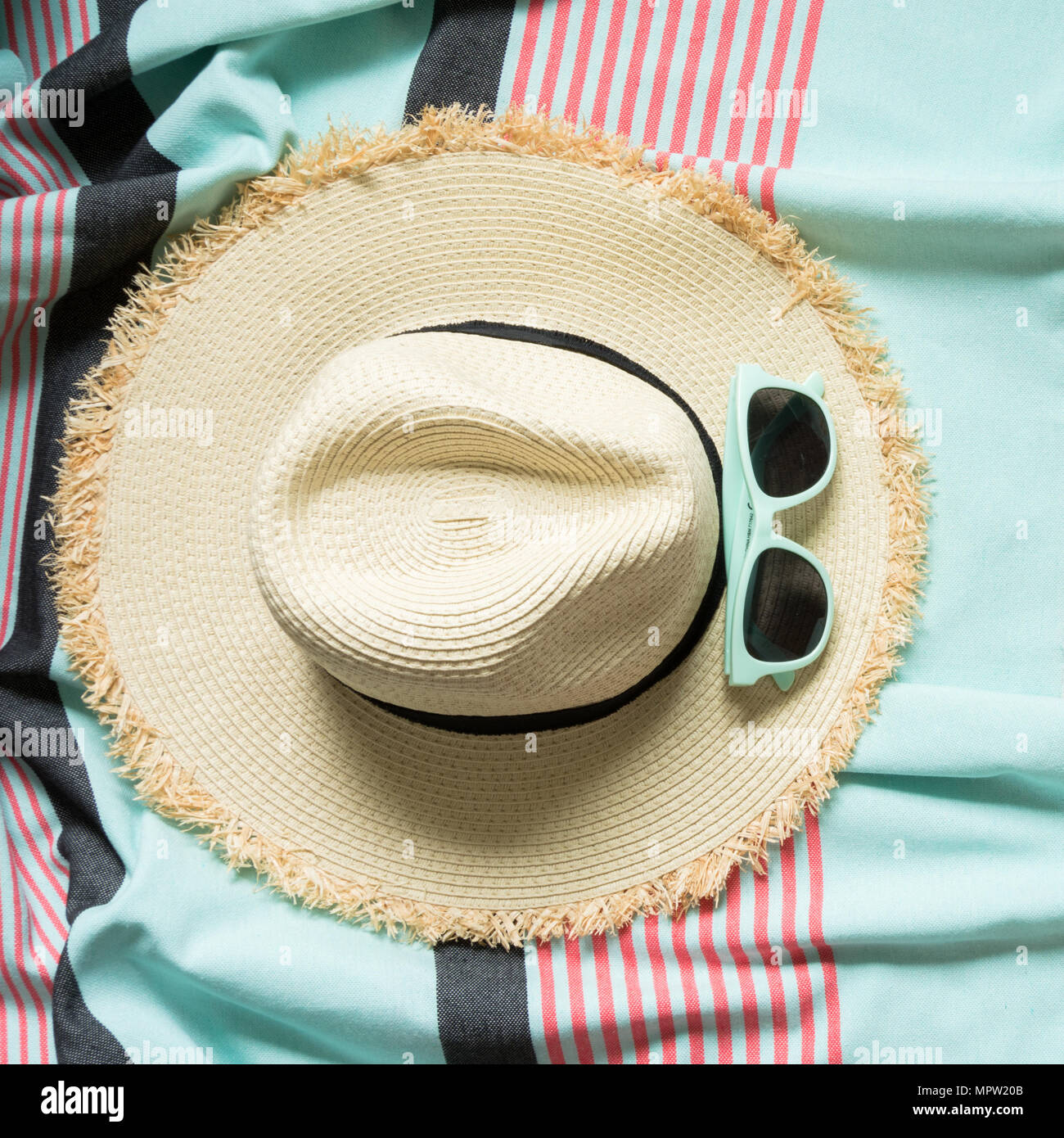 Pareo hi-res stock photography and images - Alamy