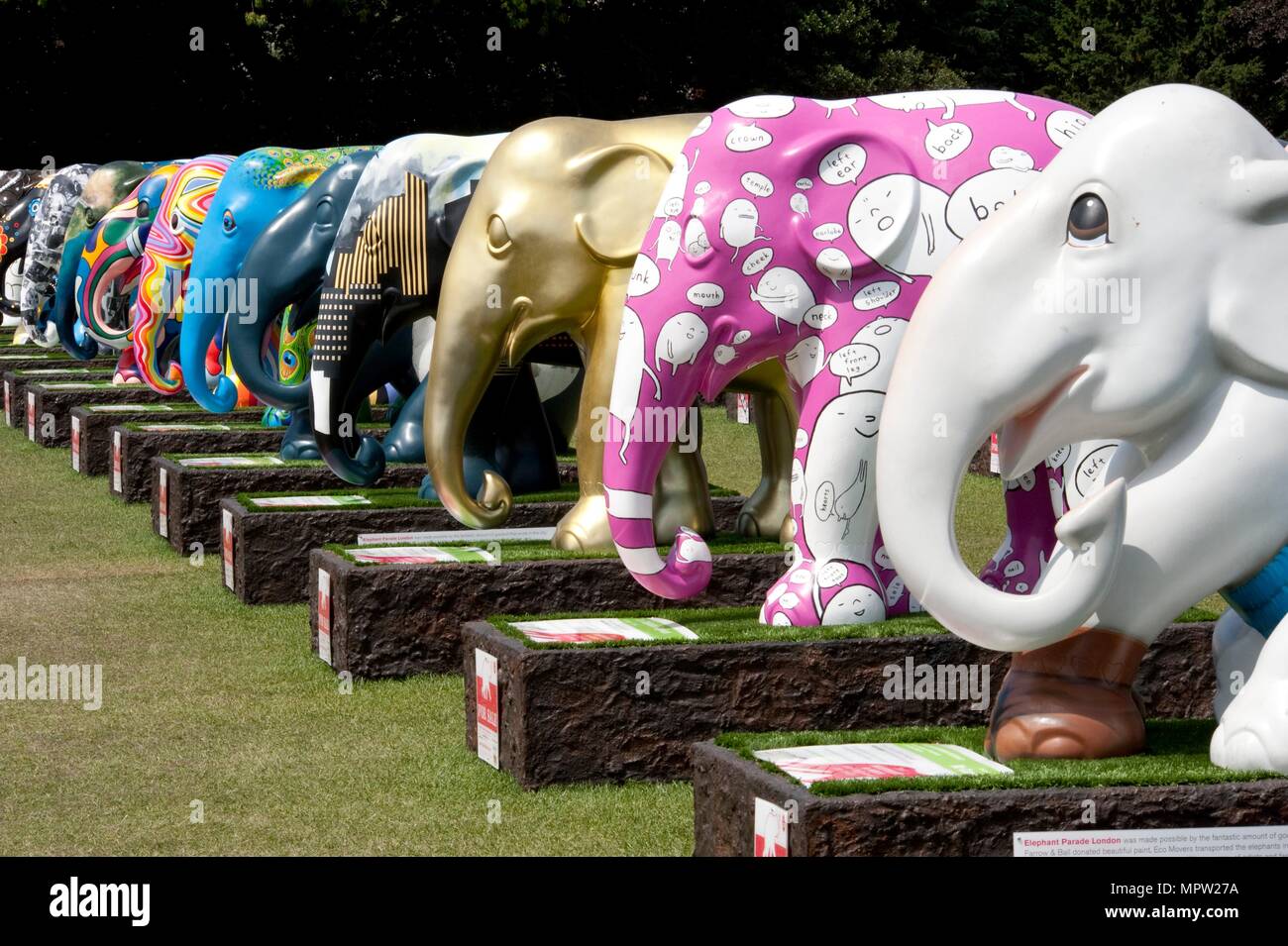 Elephant parade royal hospital hi-res stock photography and images - Alamy