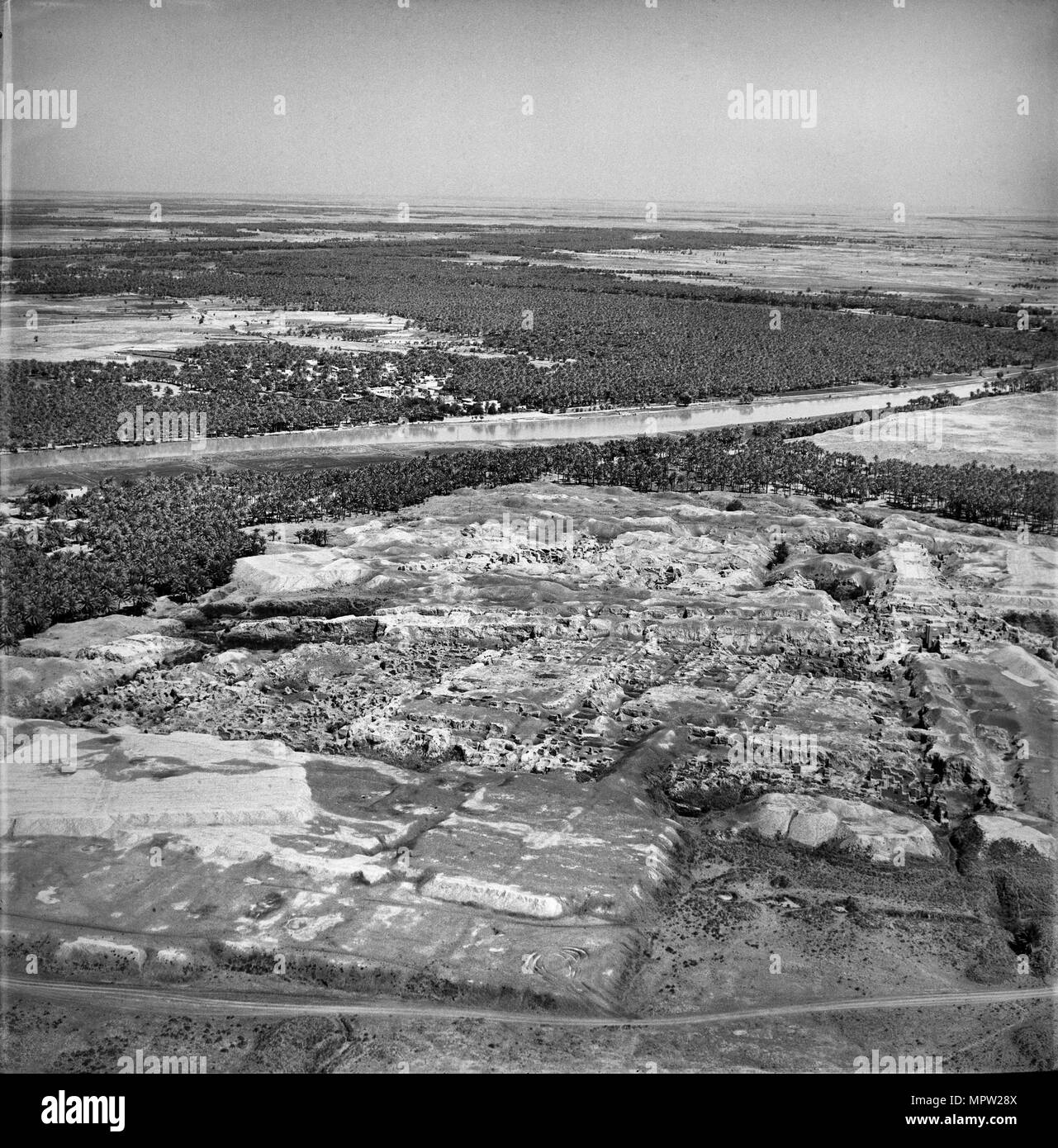 Aerial view of ancient babylon hi-res stock photography and images - Alamy