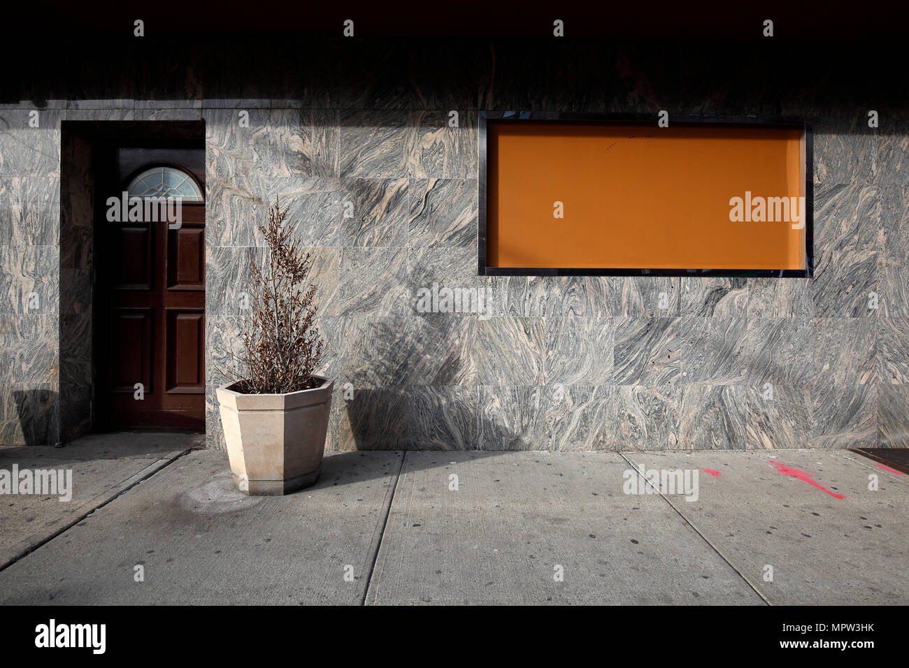 Windowless buildings hi-res stock photography and images - Alamy