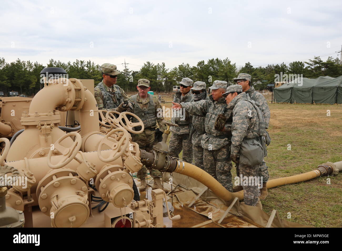 498th combat sustainment support battalion hi-res stock photography and ...