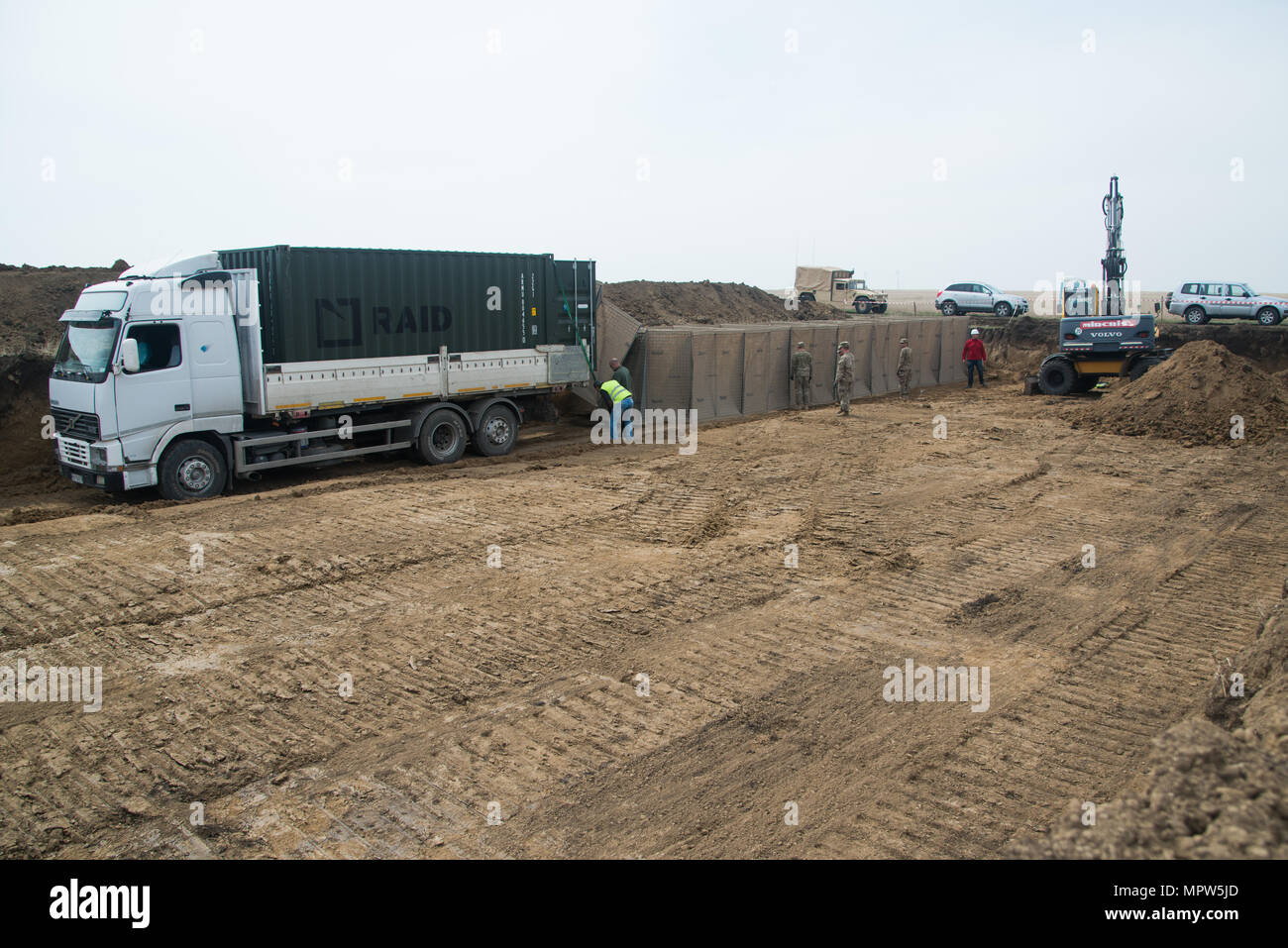 Hesco defensive barrier hi-res stock photography and images - Alamy