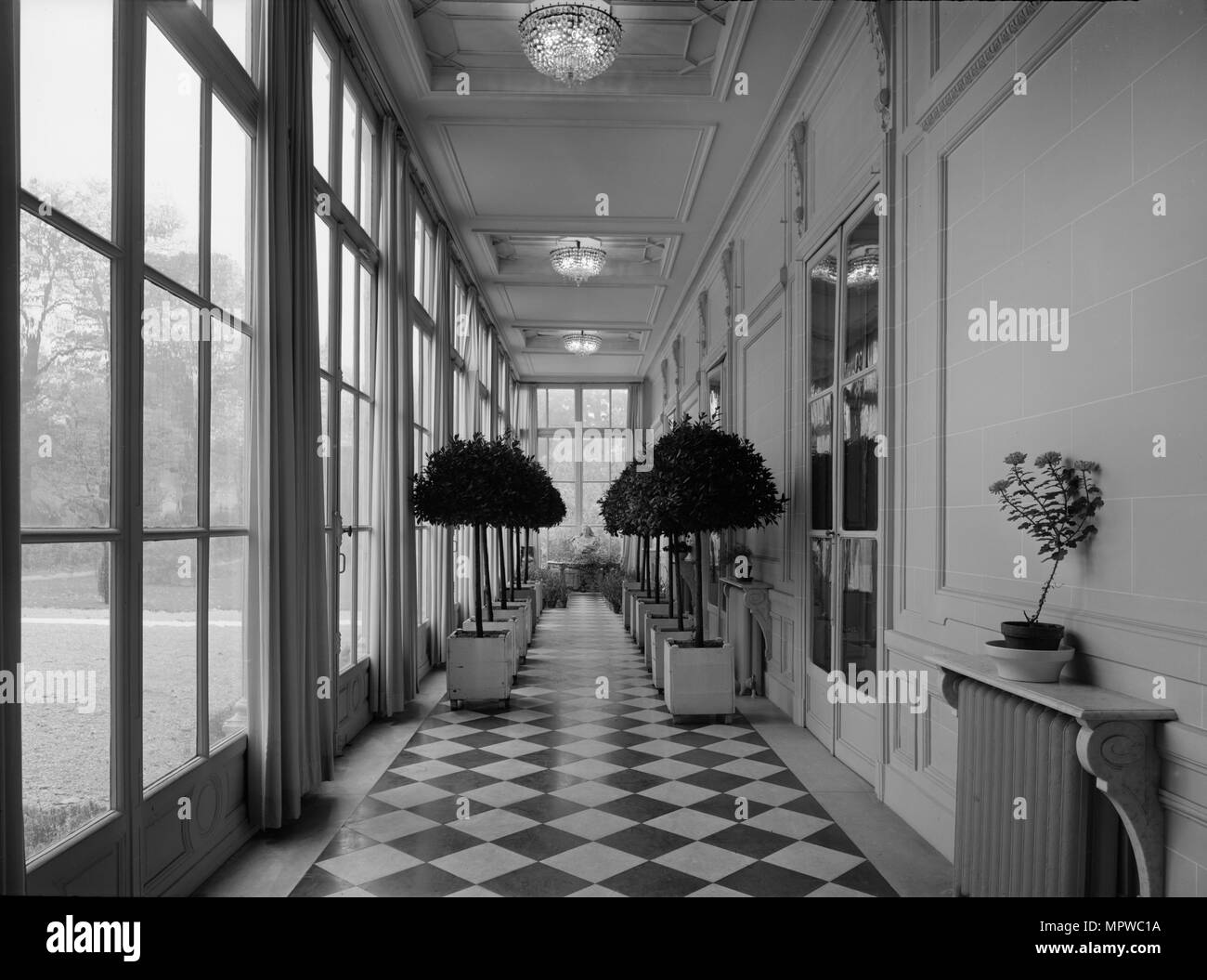 British embassy paris interior hi-res stock photography and images - Alamy