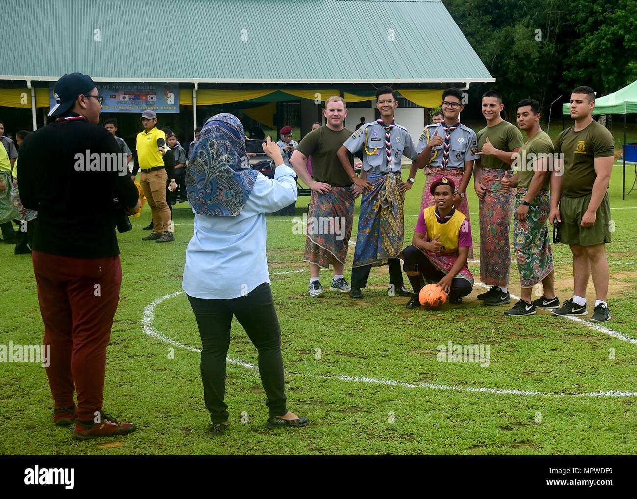 170420-N-QV906-050 KUCHING, Malaysia (April 20, 2017) A group of U.S ...