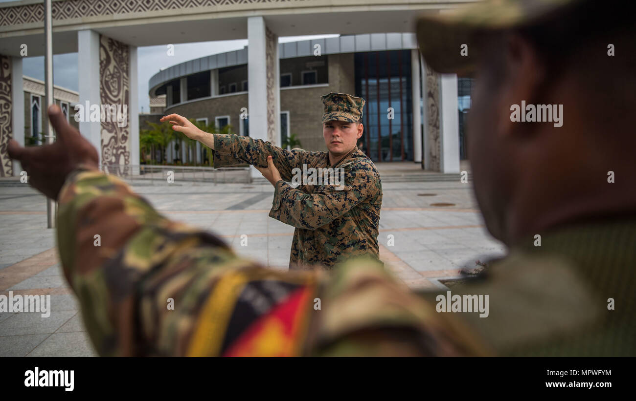 Security pat down search hi-res stock photography and images - Alamy
