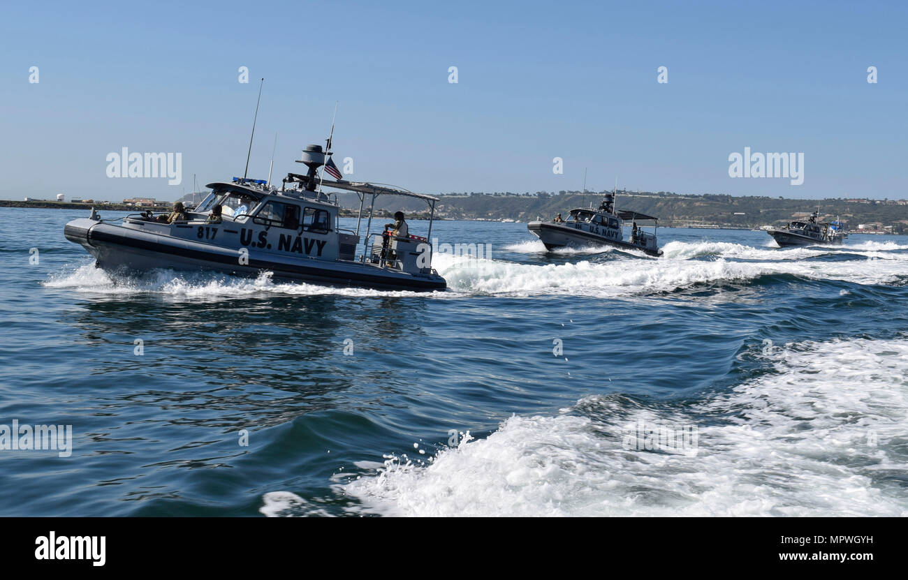 SAN DIEGO (March 24, 2017) Sailors assigned to Coastal Riverine ...