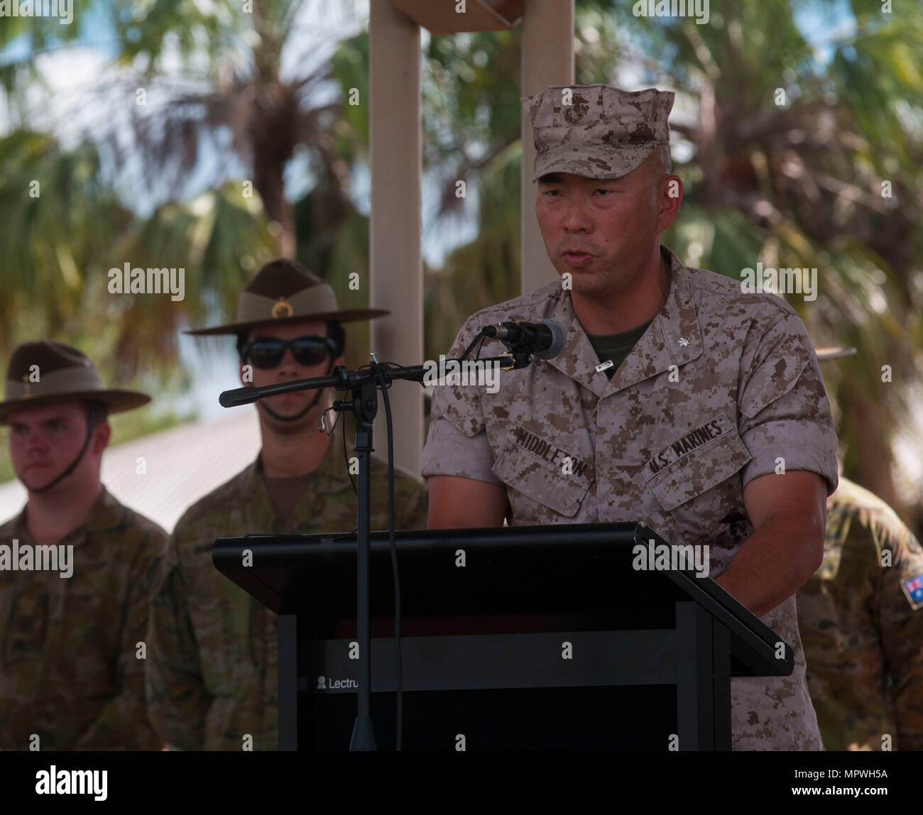 ROBERTSON BARRACKS, Darwin – U.S. Marine Lt. Col. Brian Middleton ...