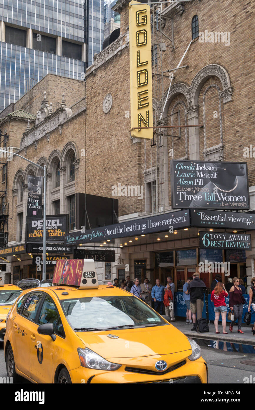 John golden theatre hi-res stock photography and images - Alamy
