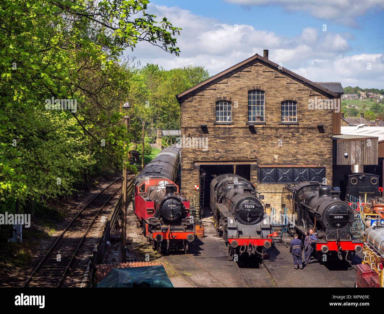 Steam Locomotives at the engine sheds on the Keighley and Worth Valley ...