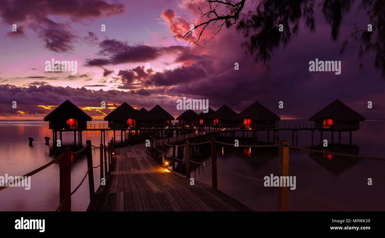 Bora bora, tahiti sunset hi-res stock photography and images - Alamy