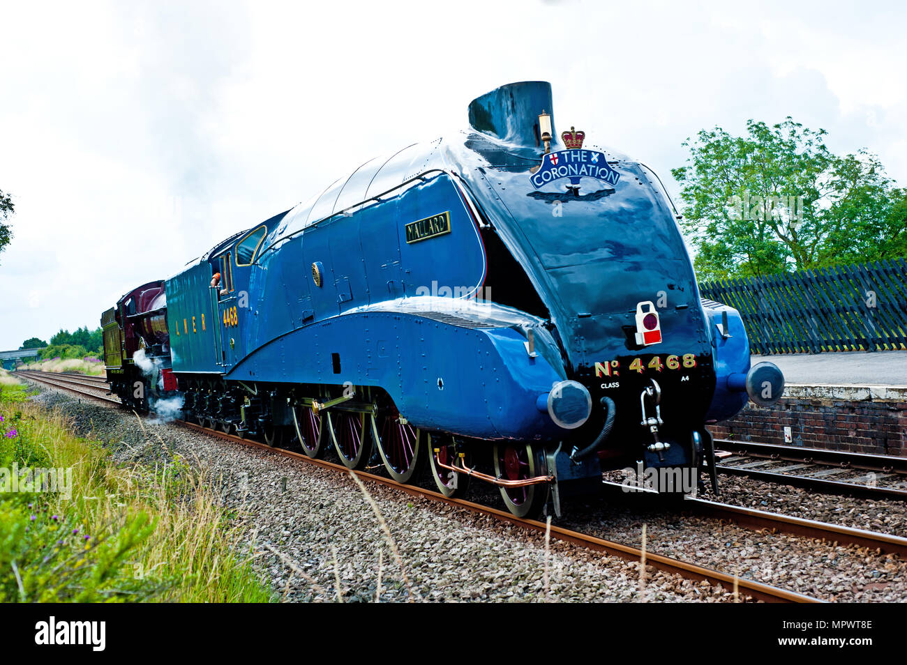Hogwarts Castle and speed record breaking A4 Mallard at Hieghington Co ...