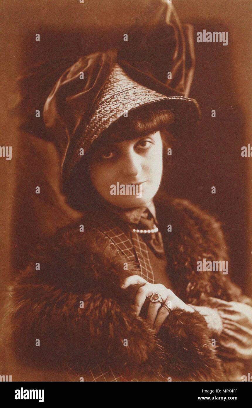 Portrait of Anna-Elisabeth, Comtesse Mathieu de Noailles (1876-1933 ...