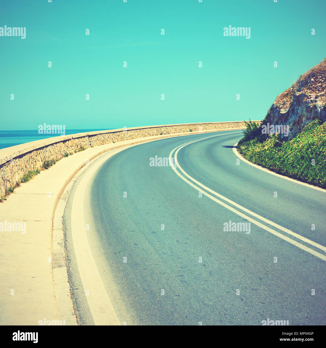 Sharp bend hi-res stock photography and images - Alamy