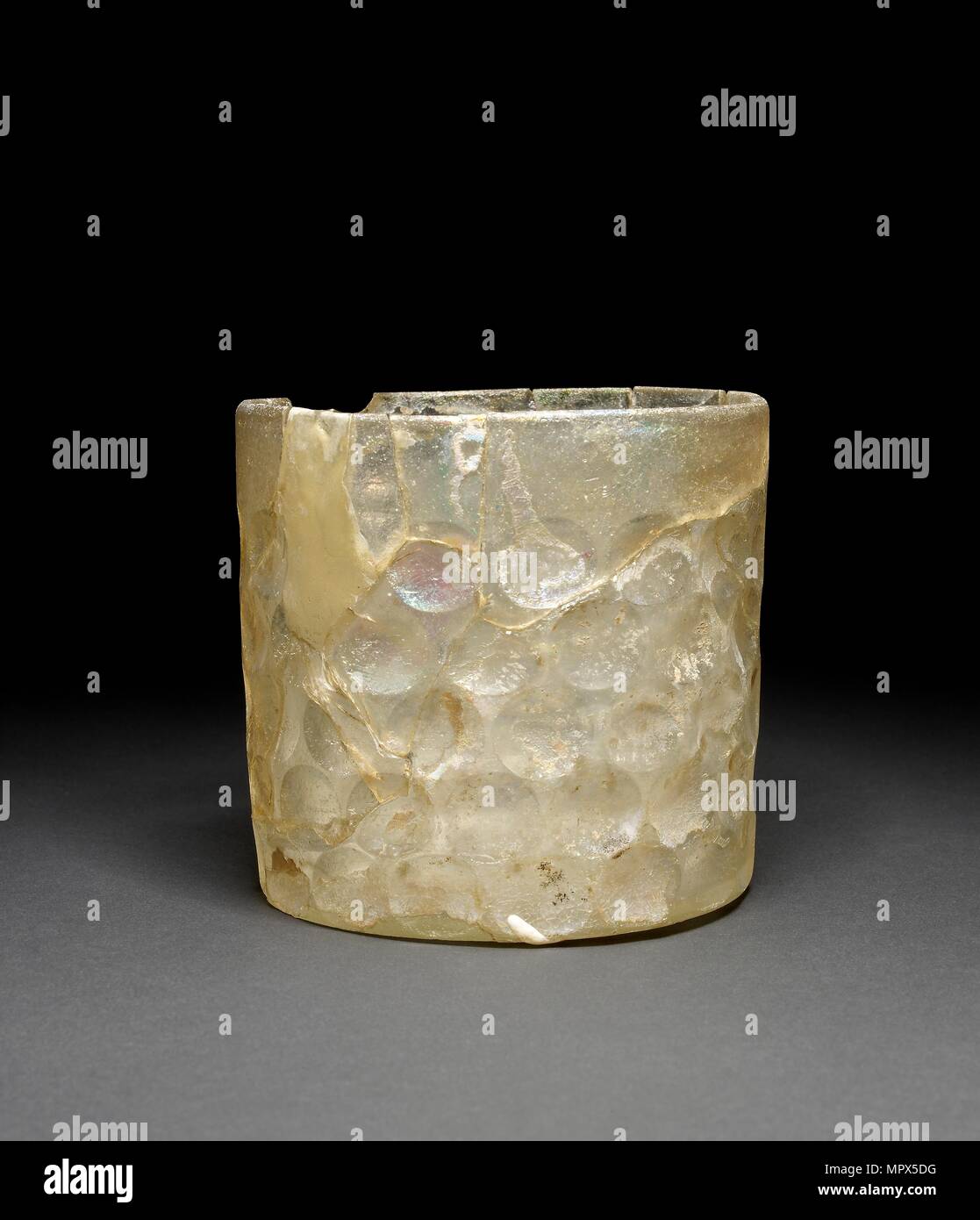 Glass circular beaker hi-res stock photography and images - Alamy
