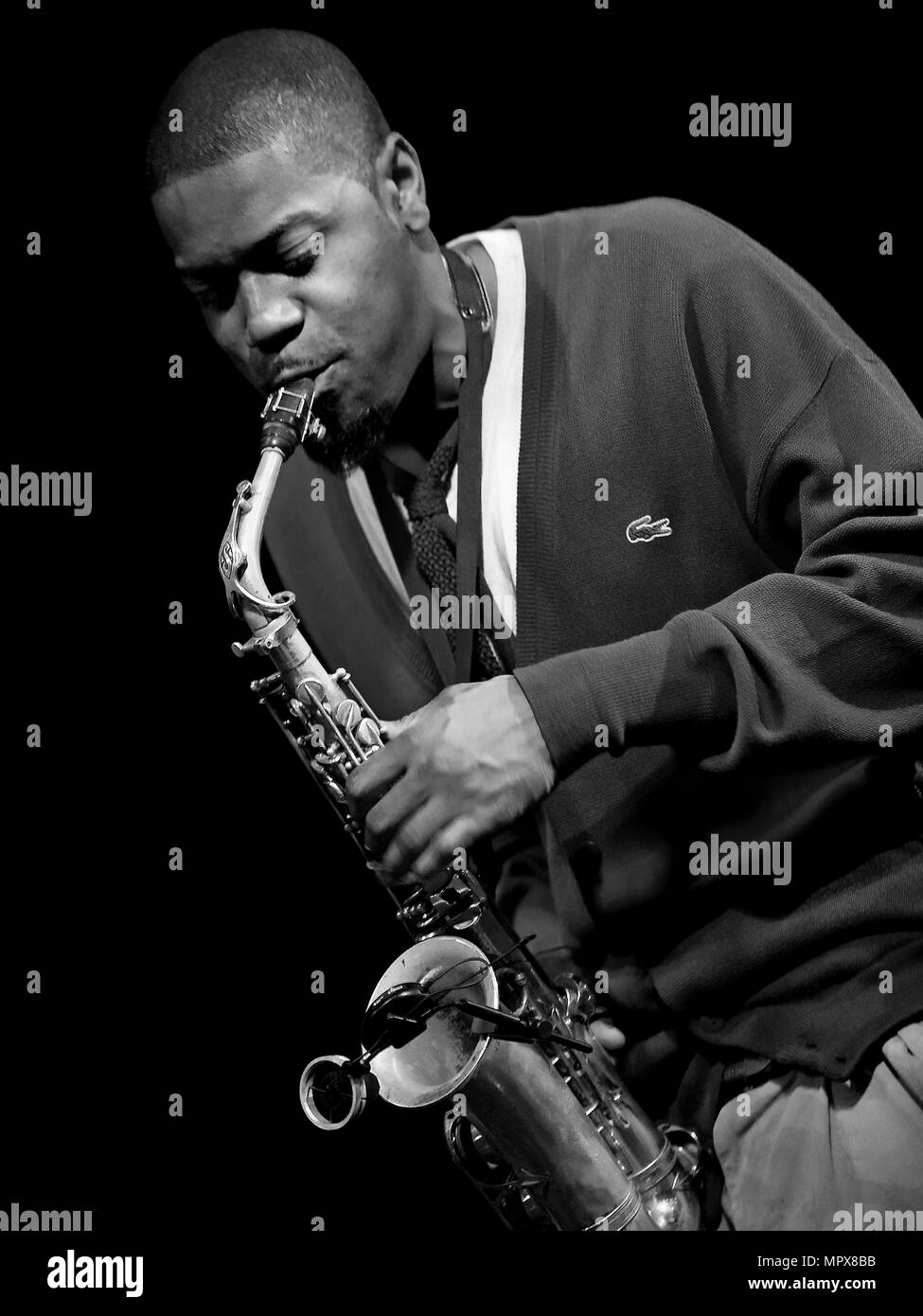 Soweto kinch saxophonist Black and White Stock Photos & Images - Alamy