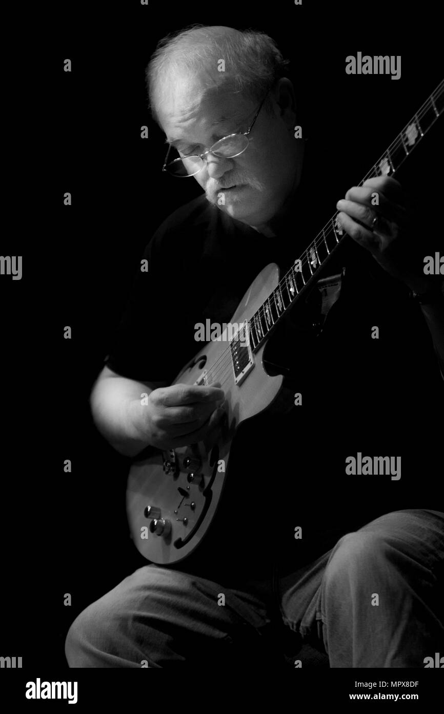 John abercrombie guitarist hi-res stock photography and images - Alamy