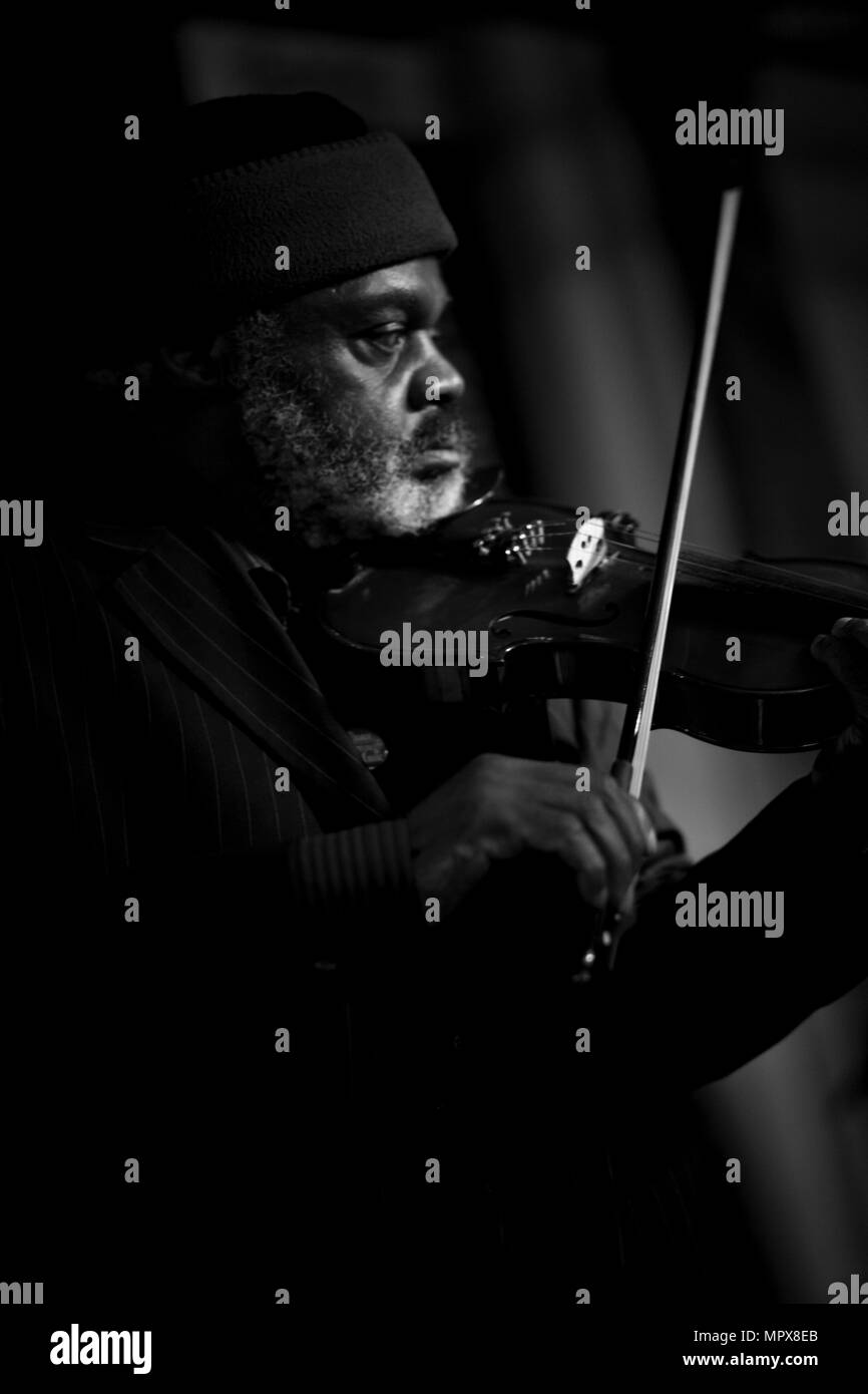 Henry alan hi-res stock photography and images - Alamy