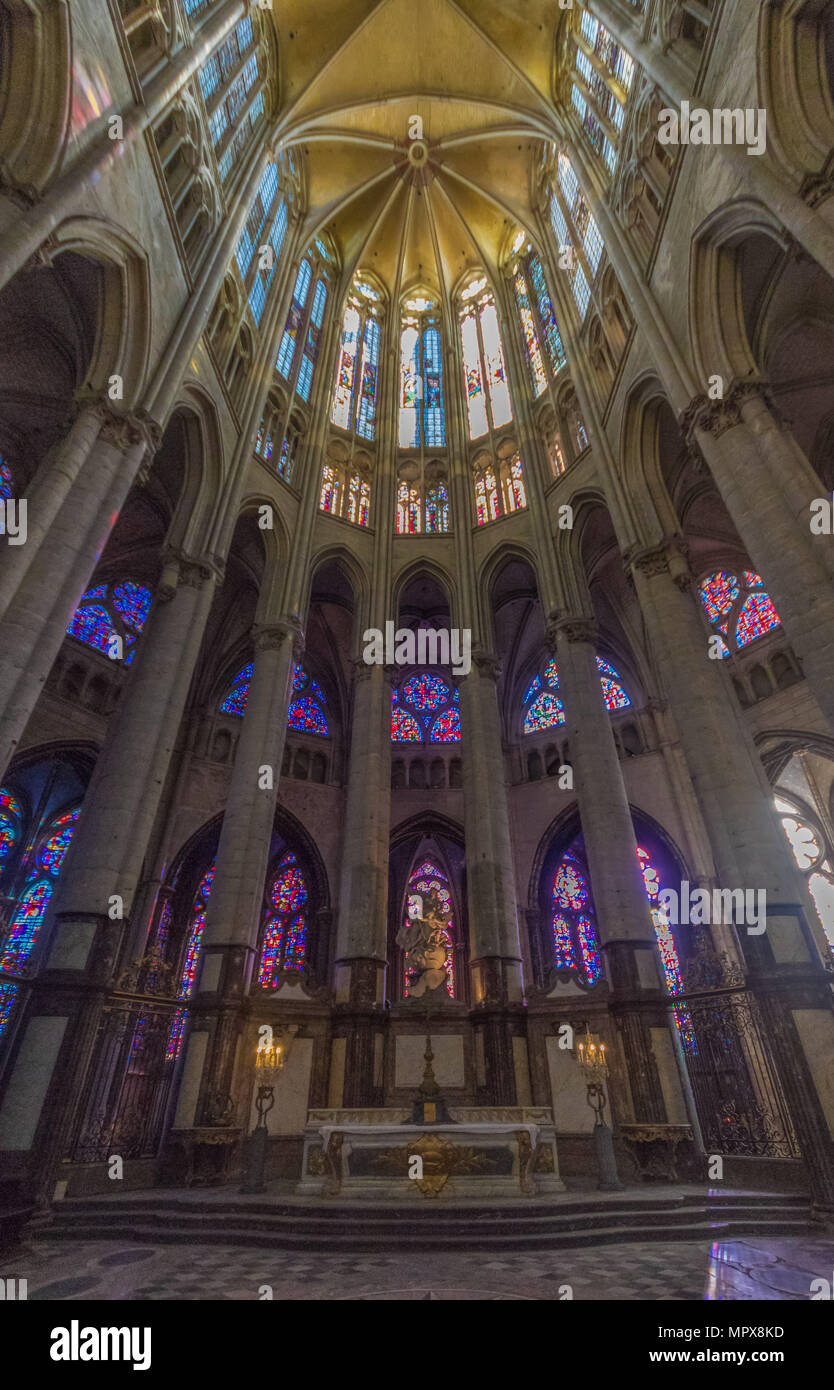 Beauvais cathedral hi-res stock photography and images - Alamy