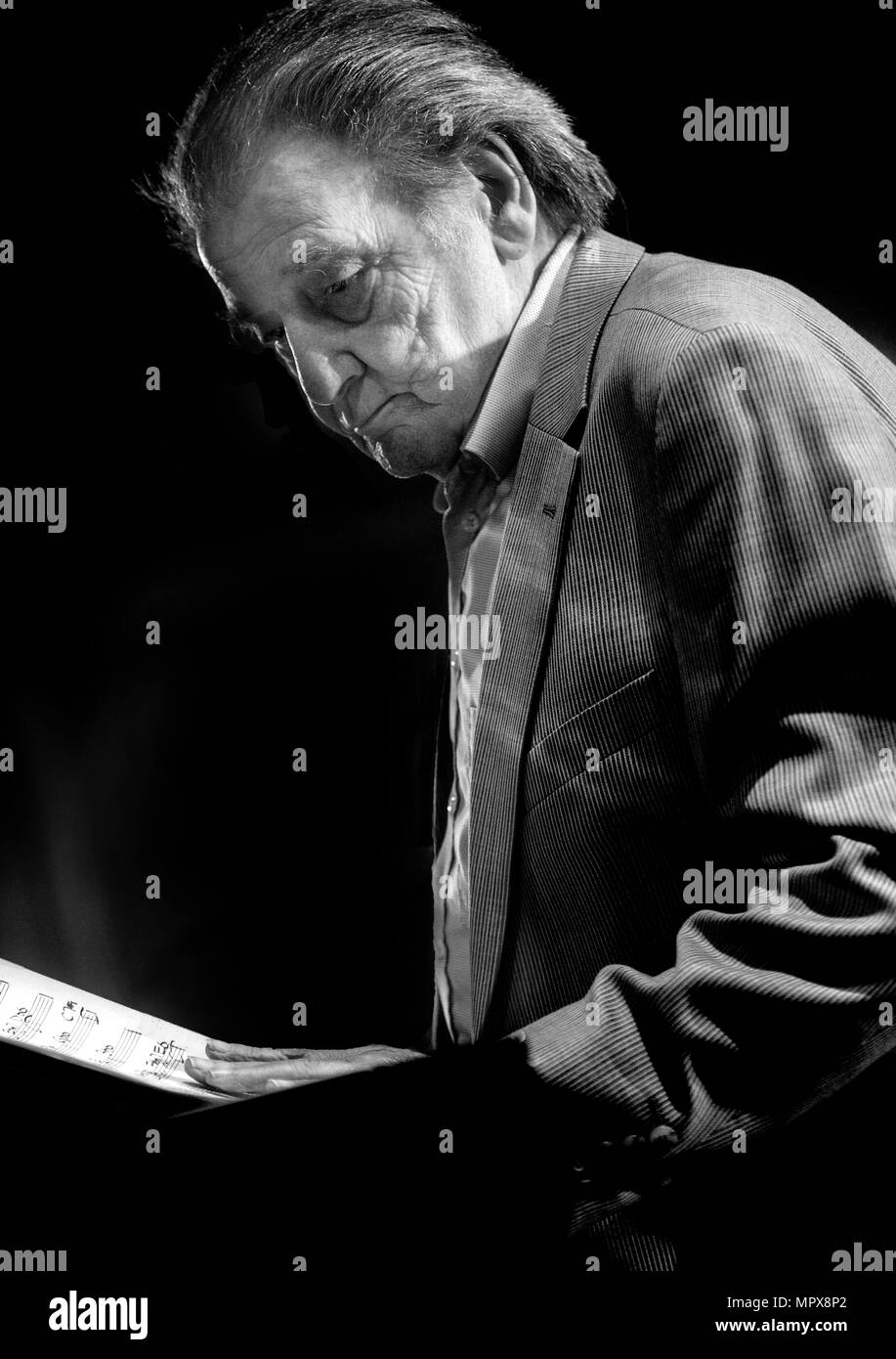 Stan Tracey, 2011. Artist: Alan John Ainsworth Stock Photo - Alamy