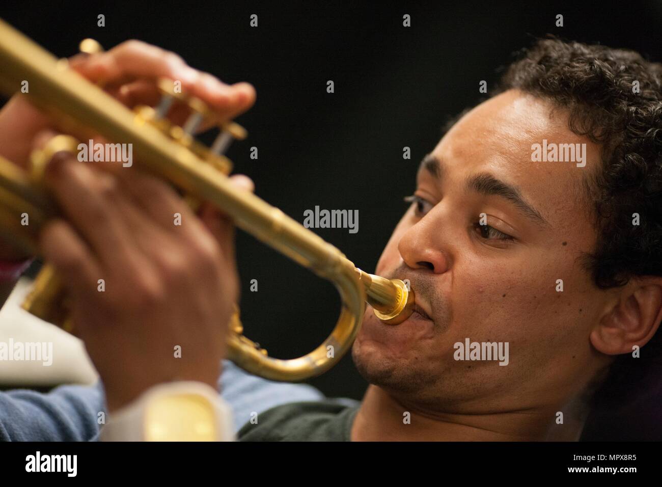 Alan jay hi-res stock photography and images - Alamy