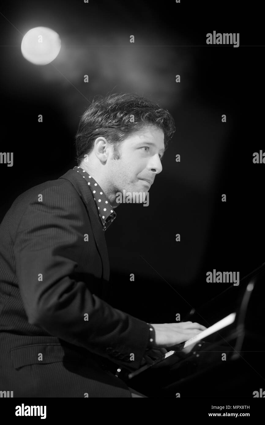 Ivo Neame, 2011. Artist: Alan John Ainsworth Stock Photo - Alamy